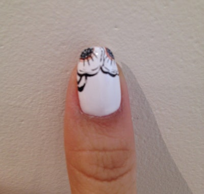 how to draw flowers with nail polish