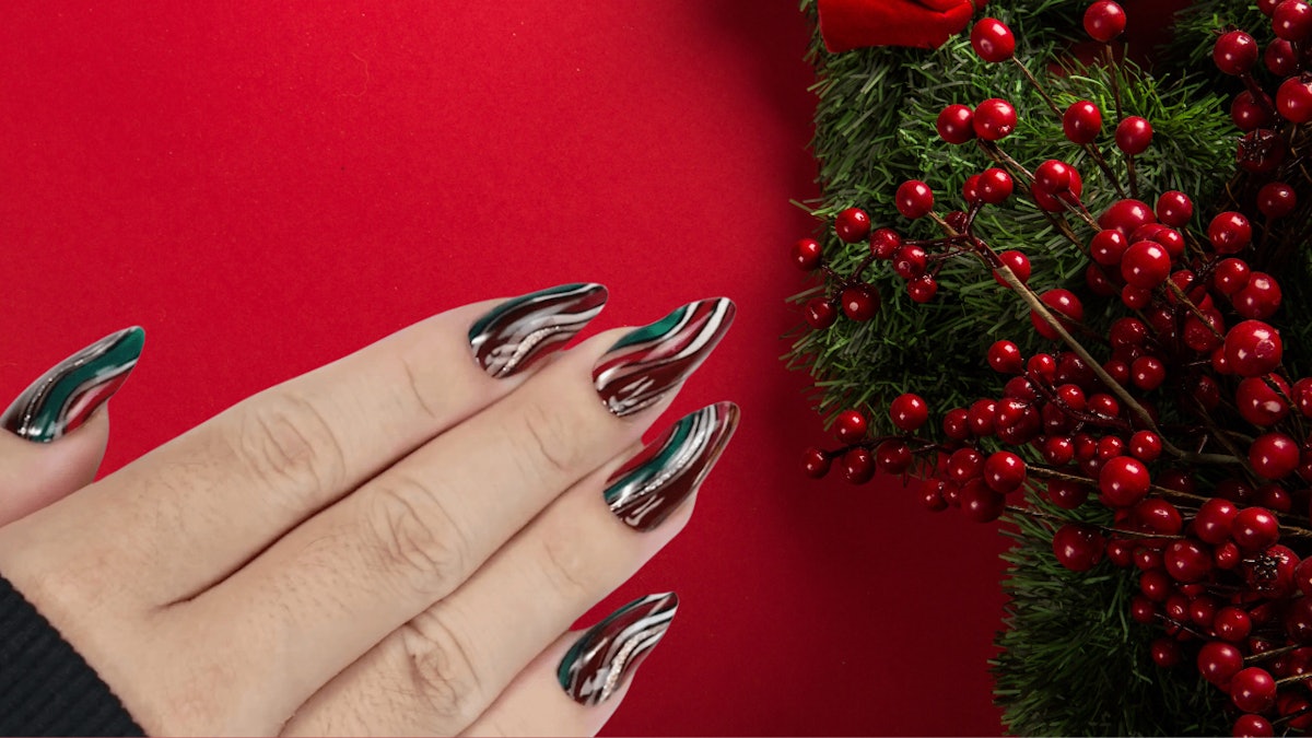 5 Holiday Nail Looks from Paris Lash Academy | Nailpro